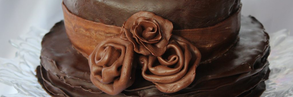 Different Types Of Icing and Their Uses – BottleStore.com Blog